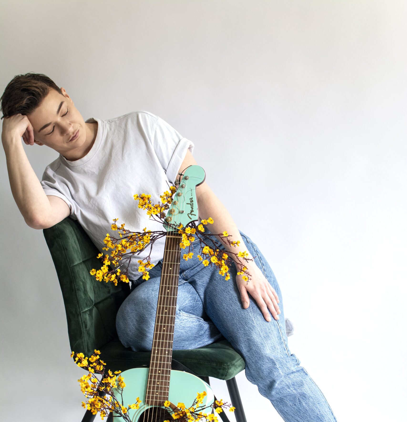 HATTY TAYLOR - Down At The AbbeyDown At The Abbey